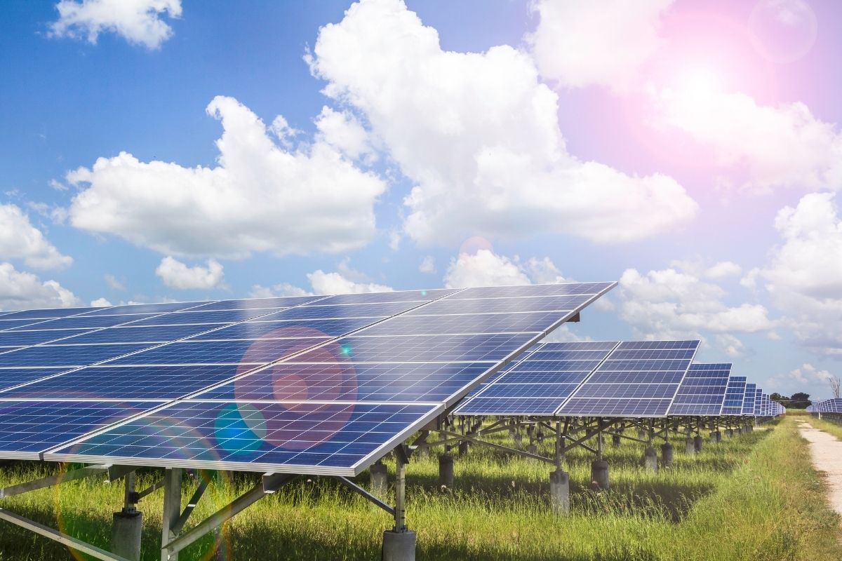 LAVO Hydrogen Fuel Cell Finds A Home At 10 Australian Solar Farms