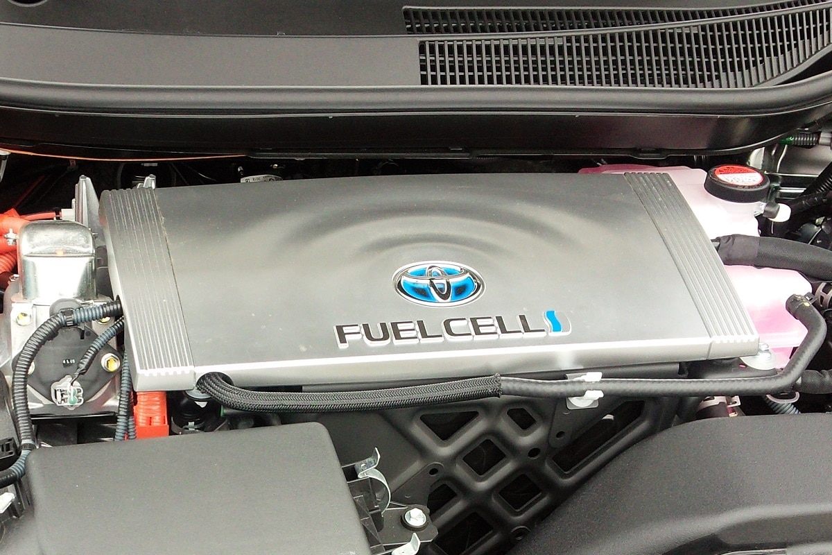 Toyota Provides Mirai H2 Fuel Cells In Hydrogen Train - HFN