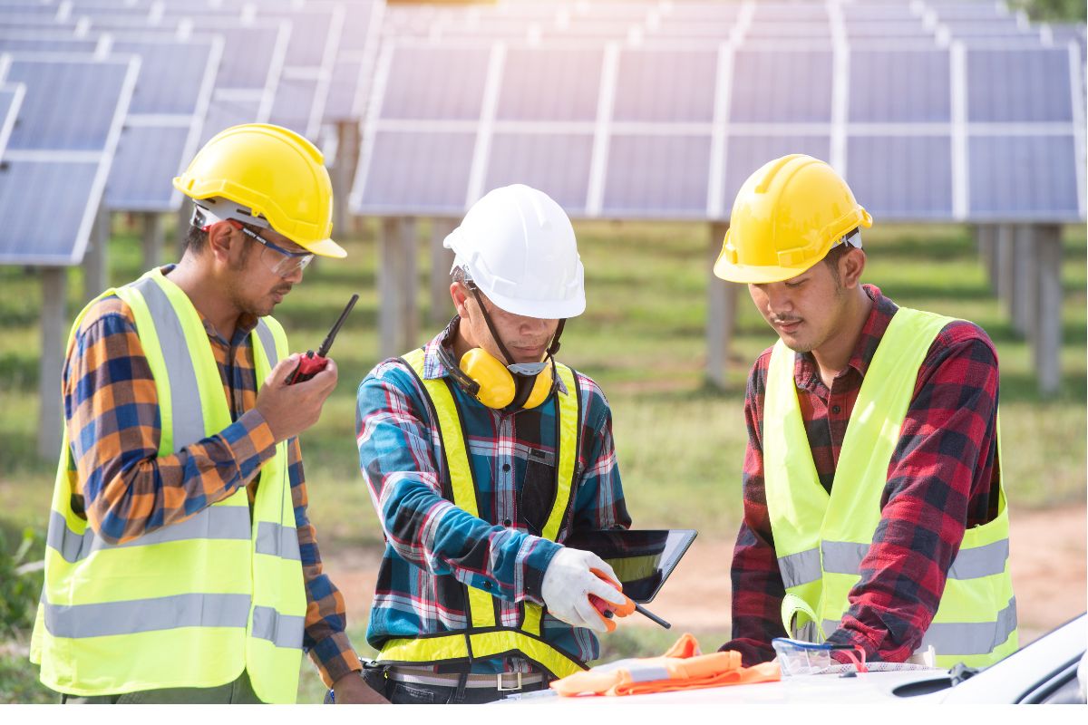 Solar-powered Green Hydrogen Contractors Sought By Frontier Energy - H2 ...