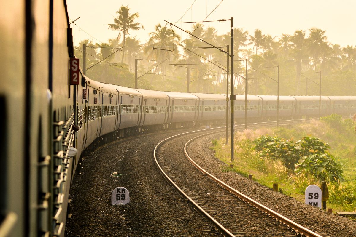 First Hydrogen Trains In India To Be Powered By Ballard Fuel Cell ...
