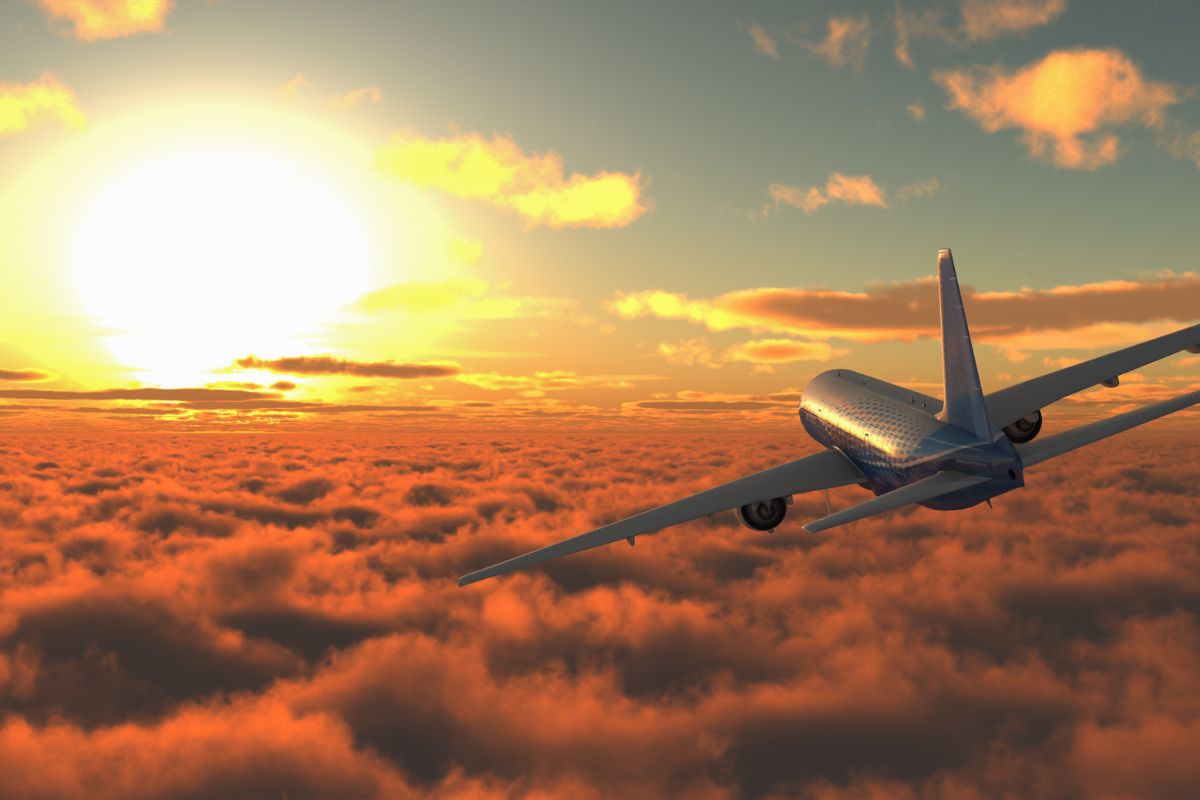 First Flight Of Solar-electric Plane With Fuel Cells Achieved By ...