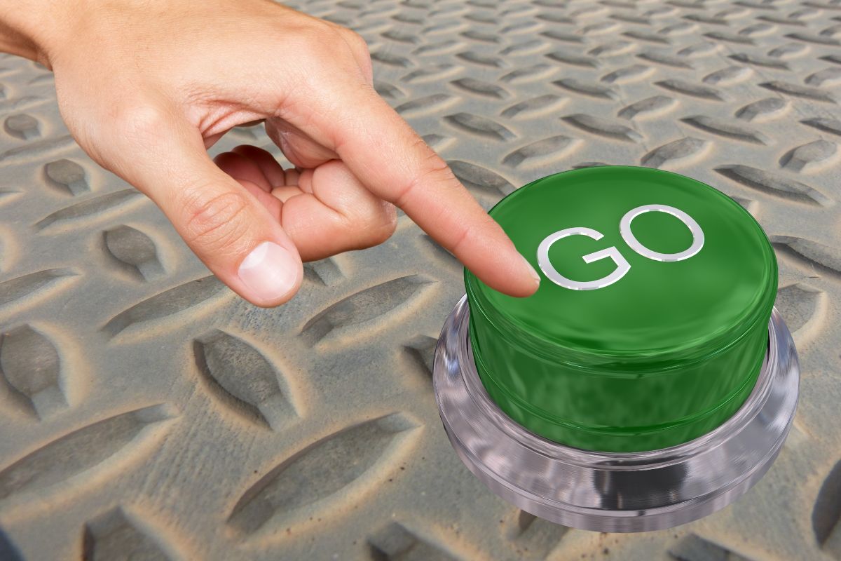 Plug Power Hits “Go” Button On Largest Liquid Green H2 Plant In The US ...