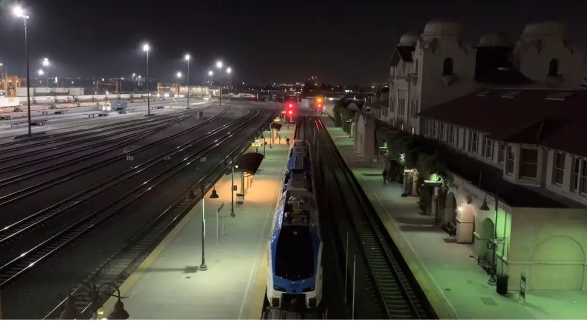 Thanks to this hydrogen train, San Bernadino passenger rail service is ...