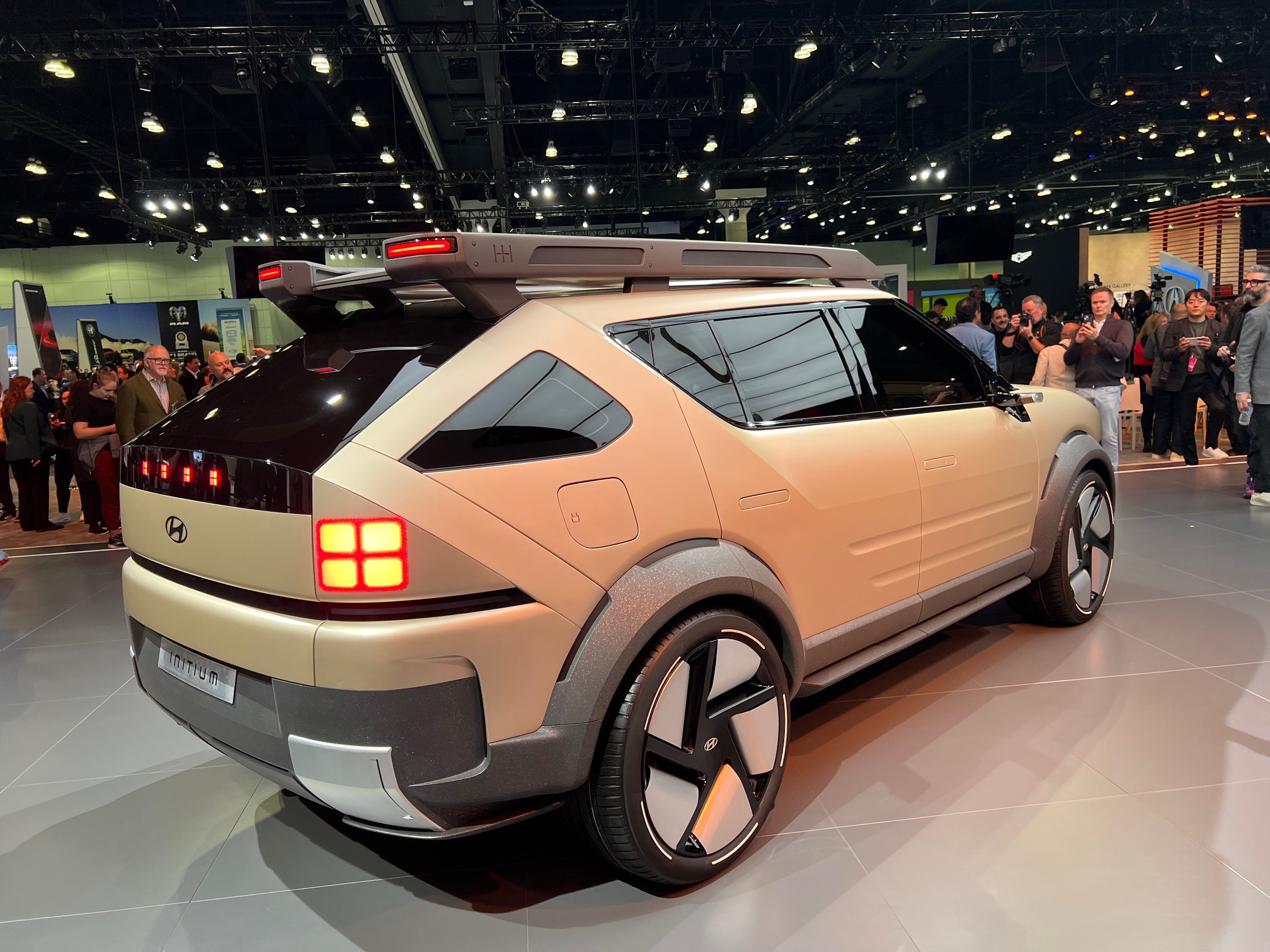 The Art Of Steel Meets Hydrogen Innovation In The Hyundai Initium SUV ...